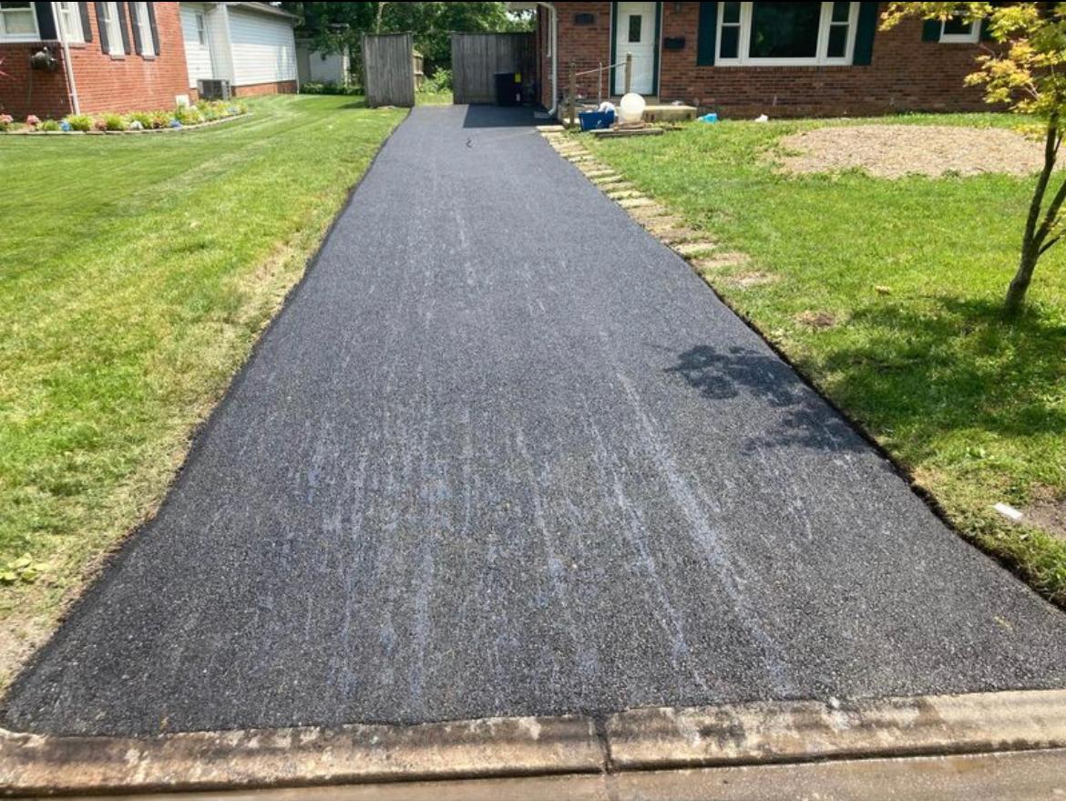 Asphalt Blacktop Driveways Montgomery County, PA | Free Estimates